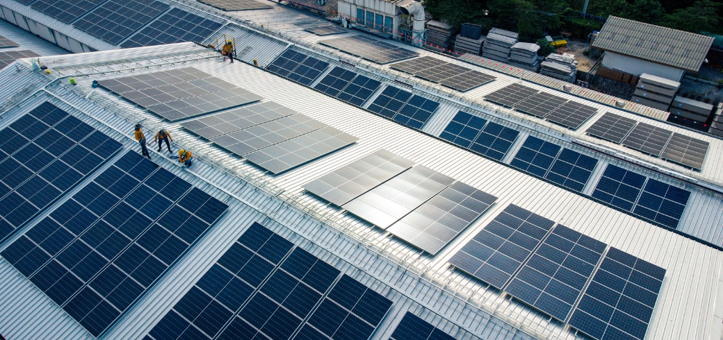 Flat Roof Systems for Commercial Buildings - A Complete Guide